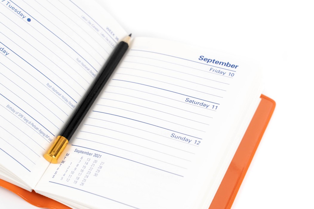 Collins Belmont with Pencil - 2021 Calendar Year Diary - A7 Week to ...