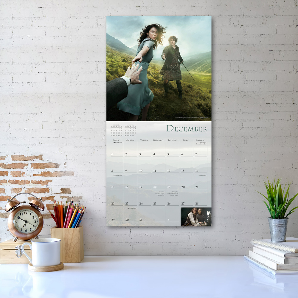 Outlander - 2024 Wall Calendar (16-Month) by Sellers Publishing ...