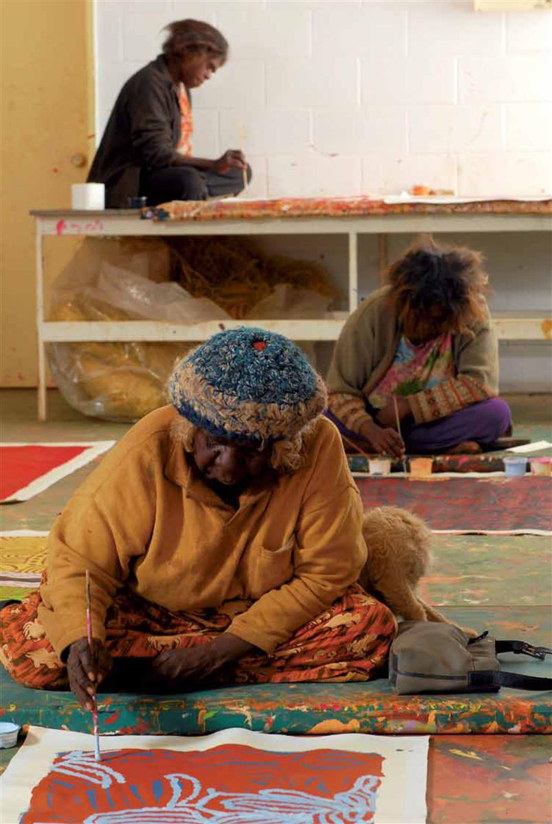 Ngaanyatjarra, Art of the Lands by Tim Acker | 9781742583914 | Booktopia