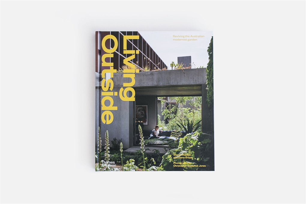 Living Outside by Sharon Mackay | Reviving the Australian Modernist ...